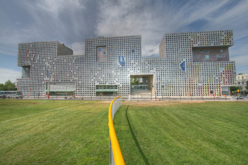 マサチューセッツ工科大学学生寮（Massachusetts Institute of Technology Student Dormitory ...