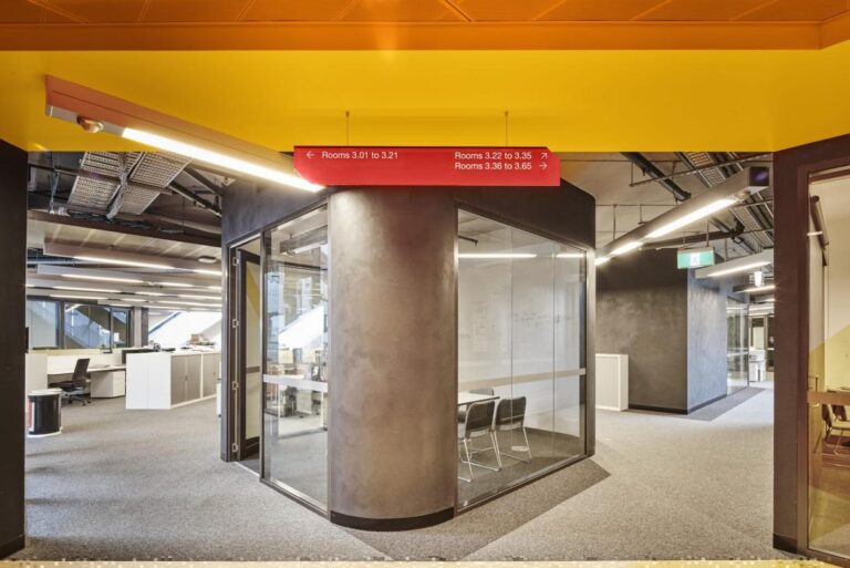 モナッシュ大学ニューホライズンビル（Monash University New Horizons） | 建築・インテリアに関する石材メディア